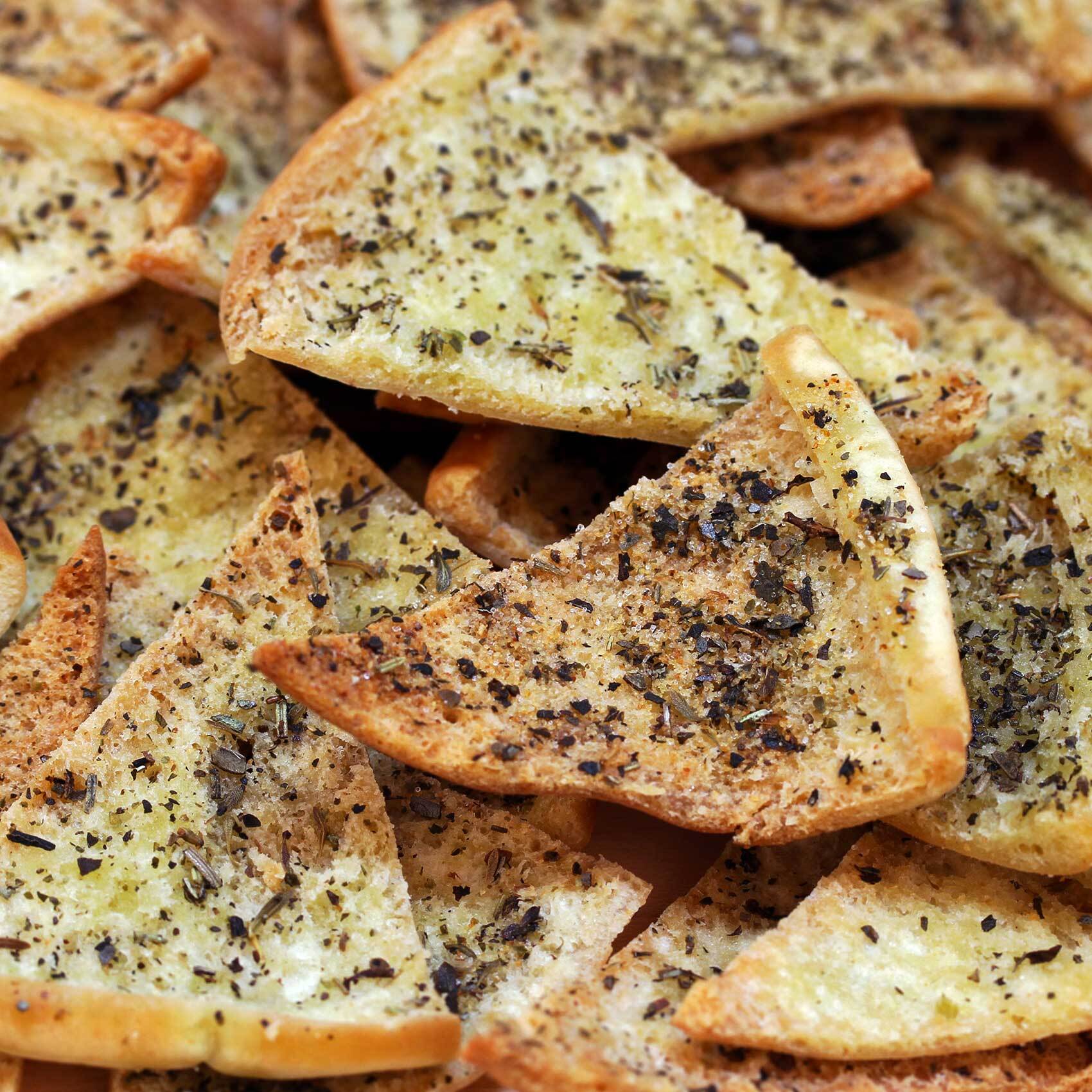 Za'atar Seasoned Pita Chips | DAILY BREAD